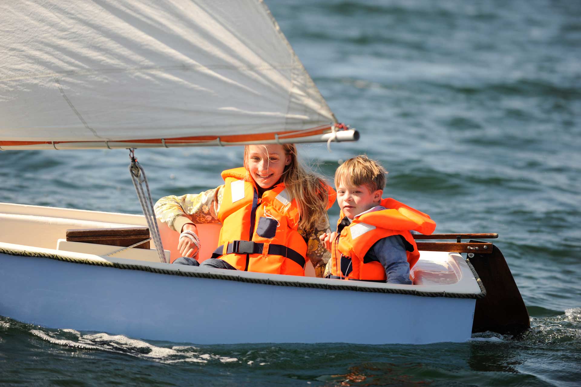 Sailing Courses on the Helford River, West Cornwall - Learn to sail